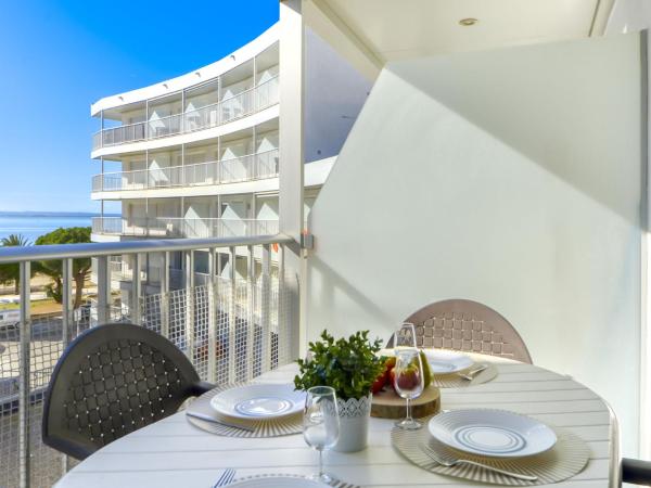 Apartment Las Palmeras By Interhome - Roses