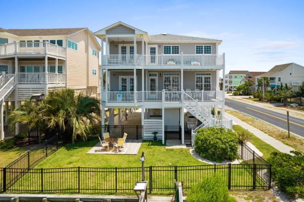 Fishful Thinking Canal Front With Boat Dock Ocean Views Kayak And Paddle Board - Ocean Isle Beach, NC