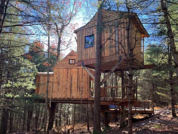 Little Birds Treehouse - Waterfront, Cuddebackville