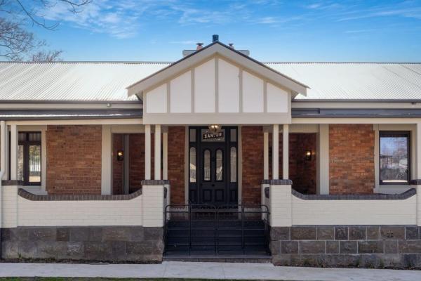 Sanlor Suite 2 - Luxury, Comfort & Style - Orange, Australia