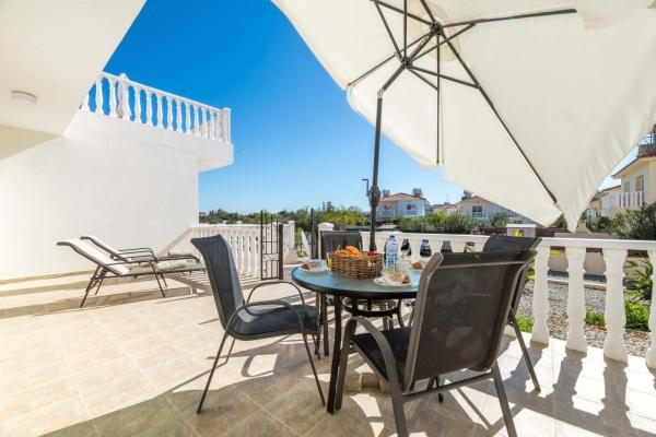 Estelle Suite - Ayia Napa