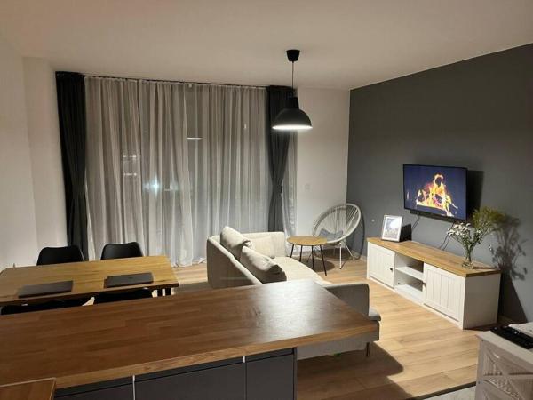 Sunlit Elegance Escape Apartment - Varna