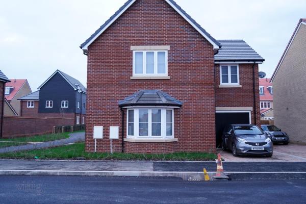 A1m Hampton Lakes Brand New Entire House - Rutland