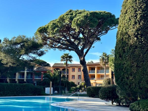La Badine Clim Balnéo Plage Piscine - Île de Porquerolles