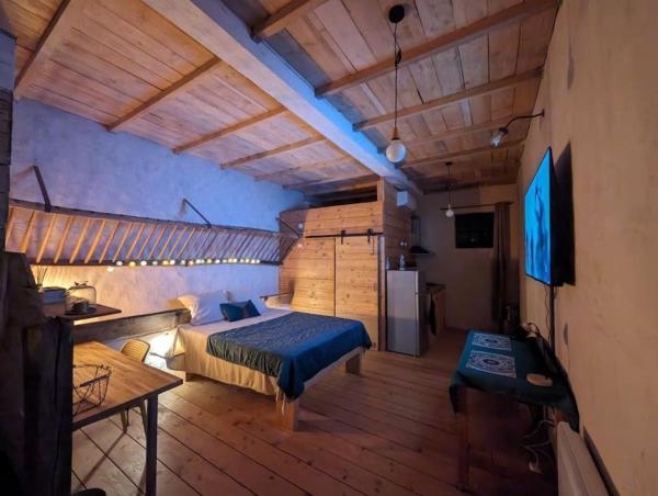 Logement - Studio Indépendant à Pérouges - Pérouges