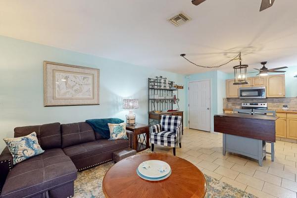 Coastal Hideaway - Venice