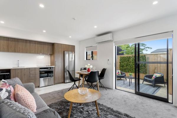 Luxury Style Free Street Parking Cbd Location - 林肯