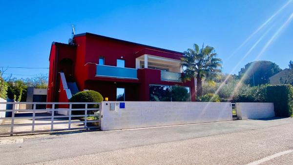 Ivni Apartmani - Novigrad