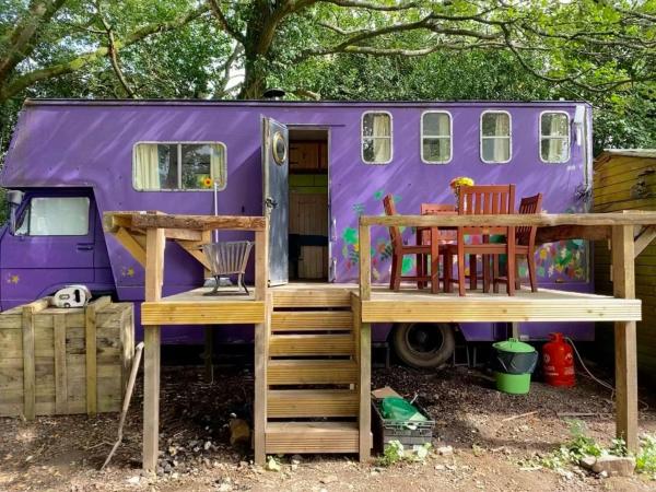 Camp Hillcrest Horsebox - Forest of Dean