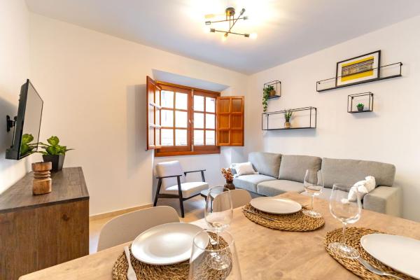 Charming 2 Bedroom Apartment At San Marcos Plaza By Ocityzen - Dos Hermanas