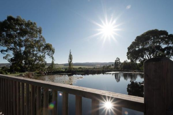 Rural Apartment With Stunning Views - Launceston