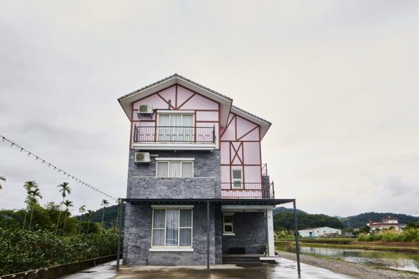 嵐羽蒔光包棟民宿|歡唱、烤肉、麻將、兒童遊憩、露營小屋|平日12000/12人 私訊索取優惠 - Yilan County