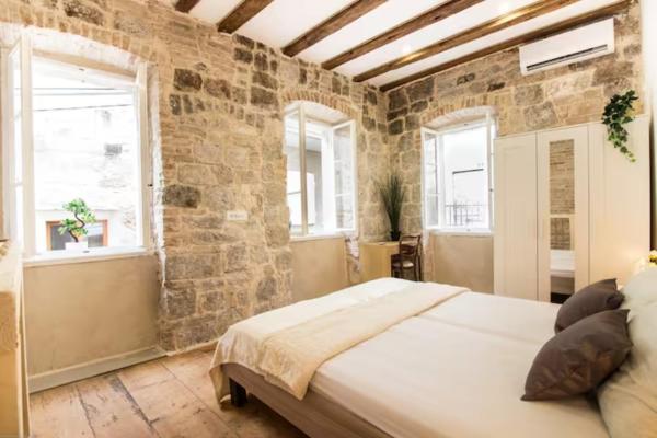 Casa Pandula - Comisa