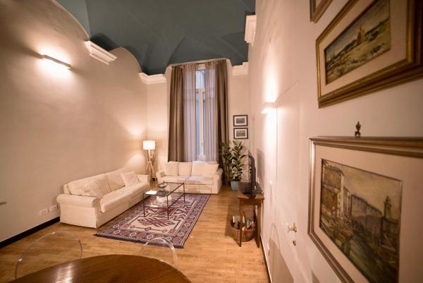 La Loggia Delle Regine Historic Center Apartment In A Period Building, Facing The Aquarium With Wi Fi And Ac - Genoa