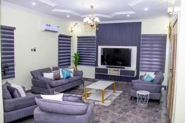 Delkiks Four-bedroom Haven. - Lagos