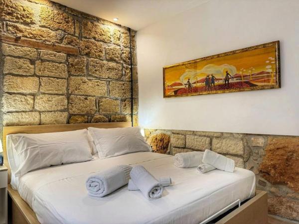 Mama5 - Мондело