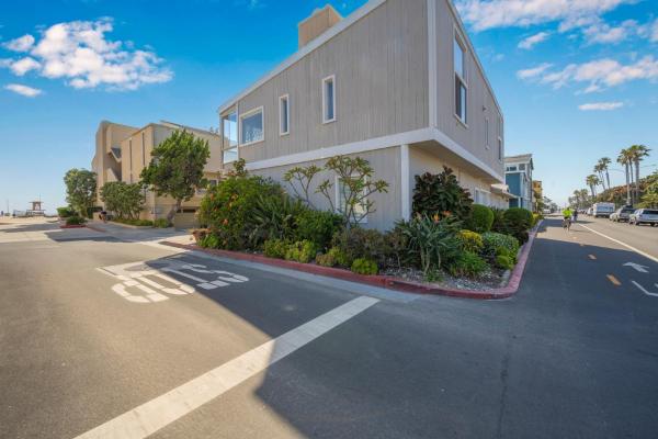 2 Bedroom Close To The Beach On 65th St - Newport