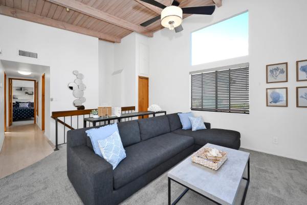 Beautiful Home On Seashore Dr - Newport Beach, CA