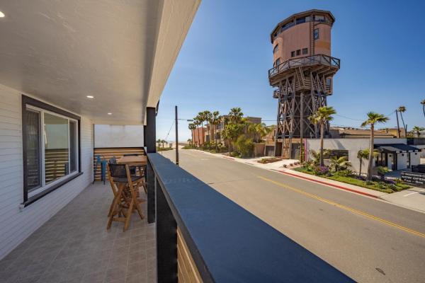 Brand New Home By The Beach & Historic Sunset Water Tower - 헌팅턴비치