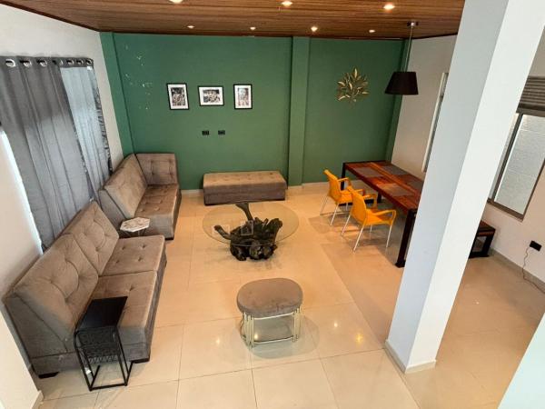 Moderna Casa En El Corazon De Leticia - Leticia