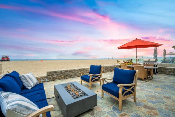 Single Family Home On The Ocean With Beautiful Views - Newport Beach, CA