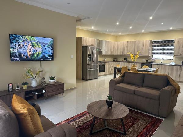 Six64 On Kingsway A4 Apartment - Amanzimtoti