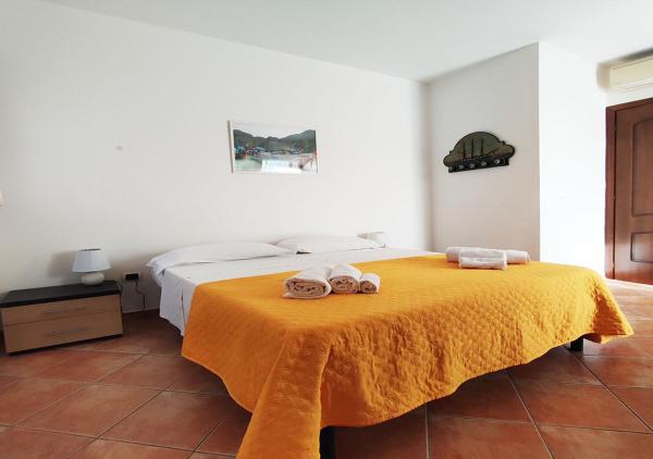 Pgs Immobiliare Srls Residenza Ugo Bilocale Con Terrazza Attrezzata E Posto Auto Privato La Maddalena - La Maddalena