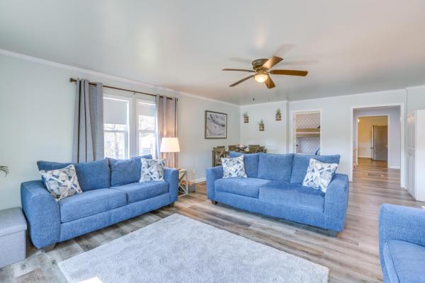 Bright Shelby Cottage With Deck And Creek Views! - United States