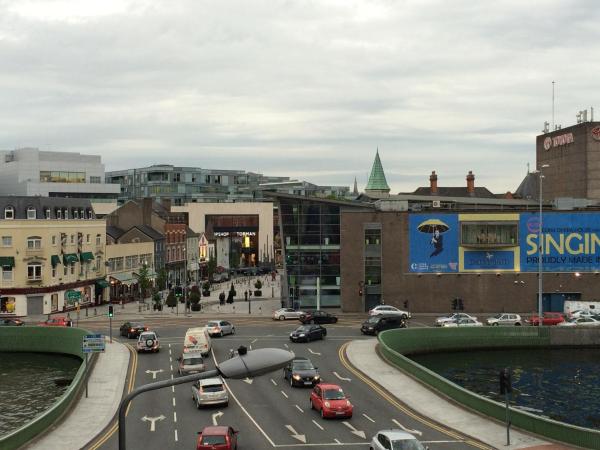 Smart City Centre Apartment - Cork