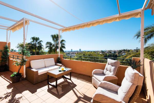 Rentandhomes Penthouse Elviria Golf - Marbella