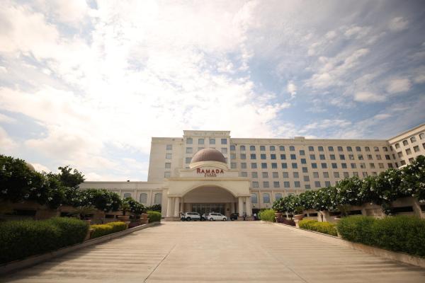 Ramada Plaza By Wyndham Lucknow - Lucknow