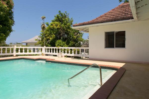 Gemini Villa - Jamaica