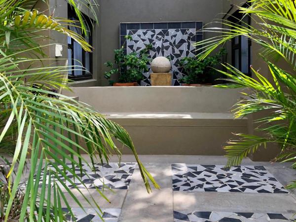 Villa Violet - Windhoek