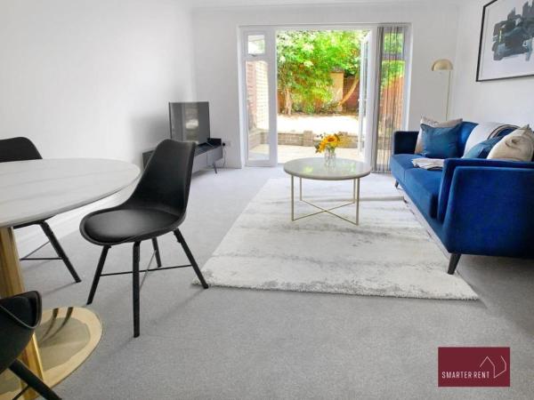 Twyford - Modern 2 Bedroom House - Garden And Parking - Henley-on-Thames