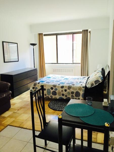Stylish Montreal Apartment: Comfortable Stay In The Golden Square Mile - Montréal