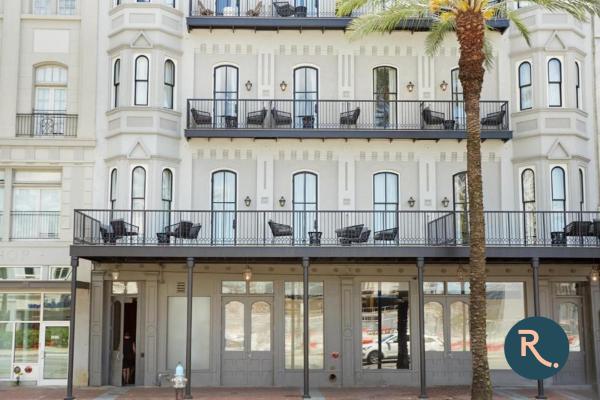 Roami At Canal Quarters - New Orleans Jazz & Heritage Festival