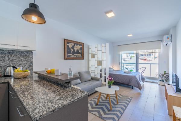 Rawson Park A Media Cuadra Del Hospital Italiano By Debarrio Aparts - Buenos Aires