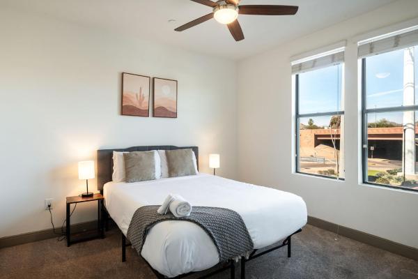 Modern Cozysuites On The Town Lake Waterfront! 19 - North Shore Beach, AZ