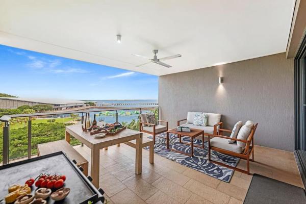 'Waterfront Wonder' Expansive Indoor-outdoor Haven - Darwin