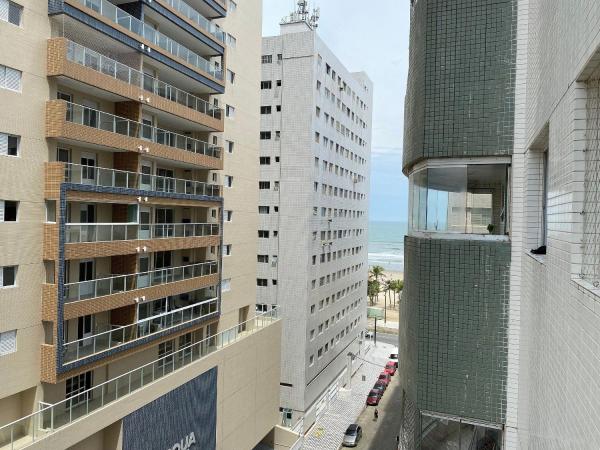 Pé Na Areia Praia Da Aviação - Praia Grande