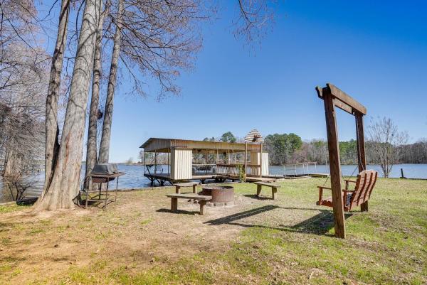 Waterfront Louisiana Home With Private Boat Launch! - Louisiana