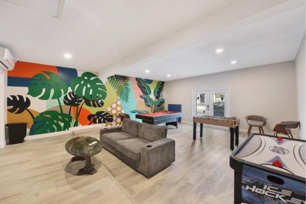 Palm Cove Motel -