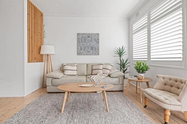 Coastal Corner - Contemporary Chic By The Beach - Narrabeen