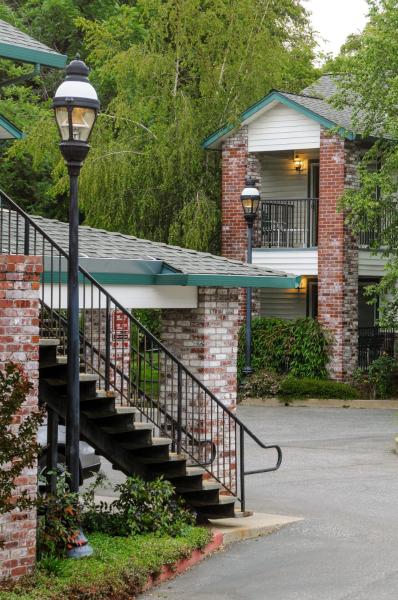 Grass Valley Courtyard Suites - Nevada City, CA