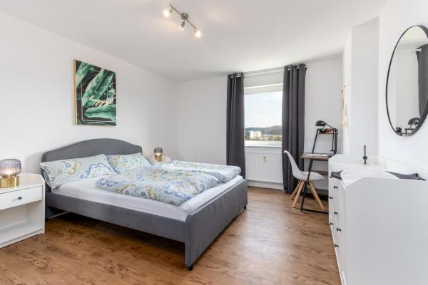 Schicke Zentrale Maisonette-wohnung Mit City-view - Sarrebruck
