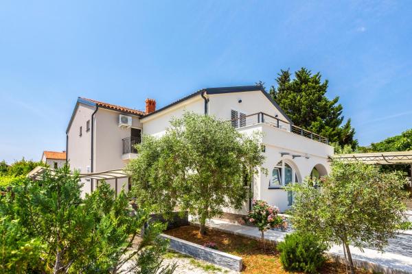 Apartments Dodo - Medulin