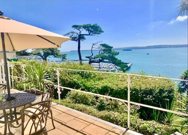 180° Water View Apartment - Simply Amazing - Paignton