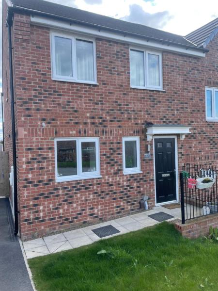 2 Bedroom House - Leeds