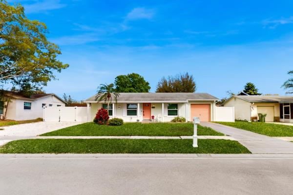 Coastal Cottage - Bradenton, FL