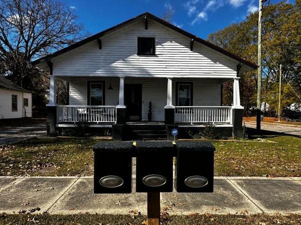 Renovated,comfortable And Convenient Experience - North Carolina